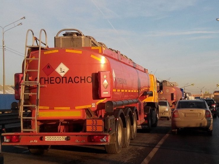 Почему в дизельном топливе всегда есть вода?