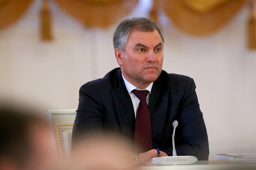 Депутаты почтили минутой молчания память погибших в результате теракта